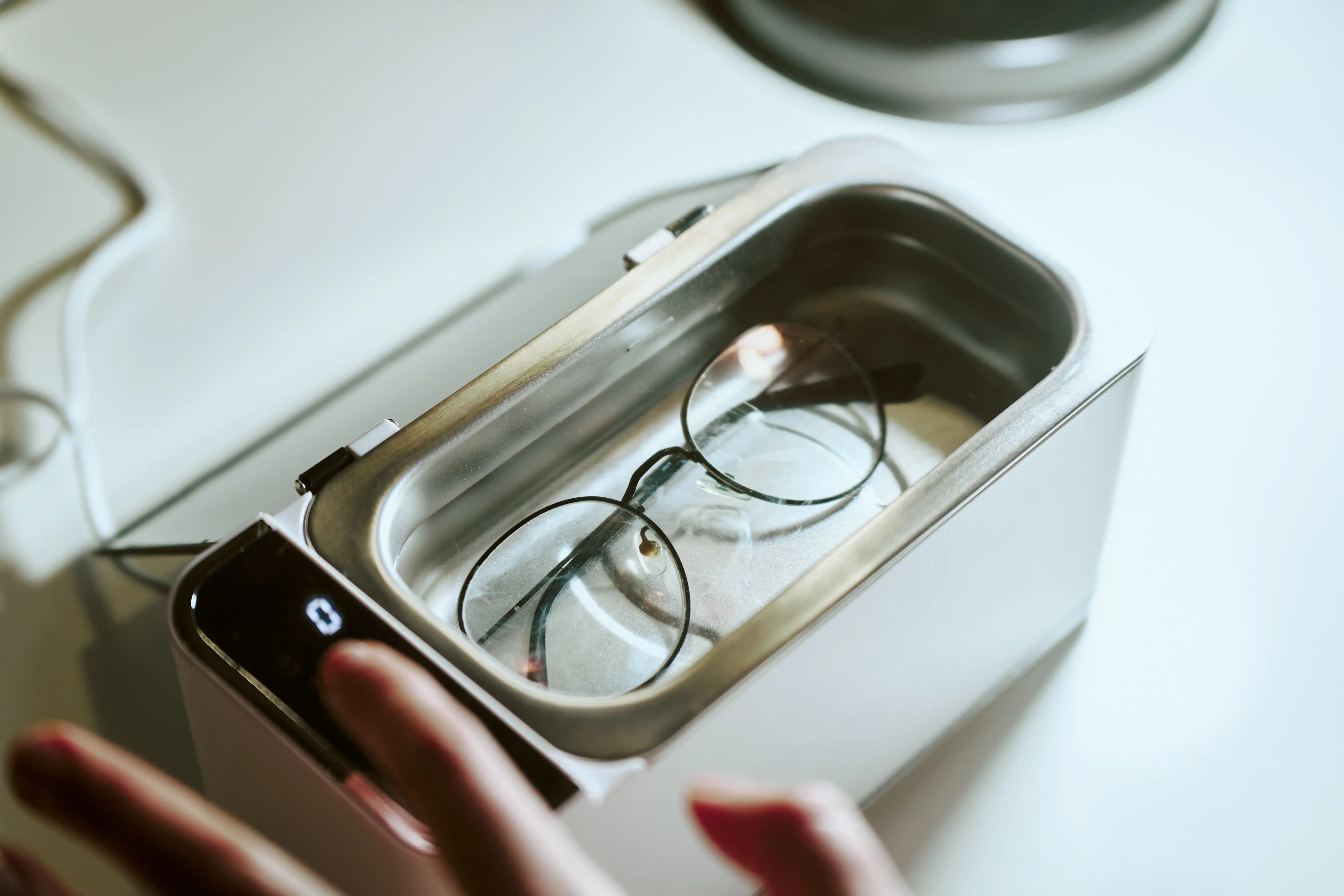 Cuci Kacamata Gratis di Optik Melawai